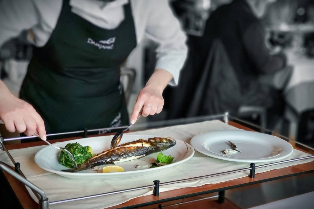 Un reconocido restaurante en Francia despidió a uno de sus chef por ...