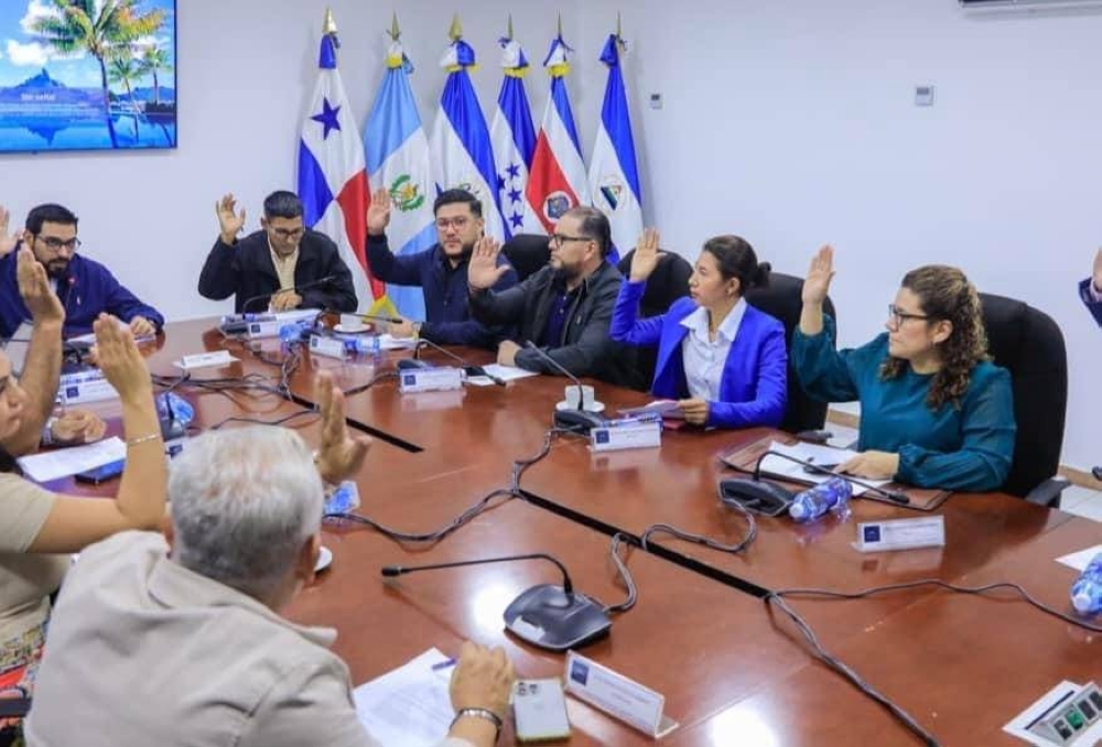 Diputados agregan caserío El Chorizo de Usulután en ley de legalización ...