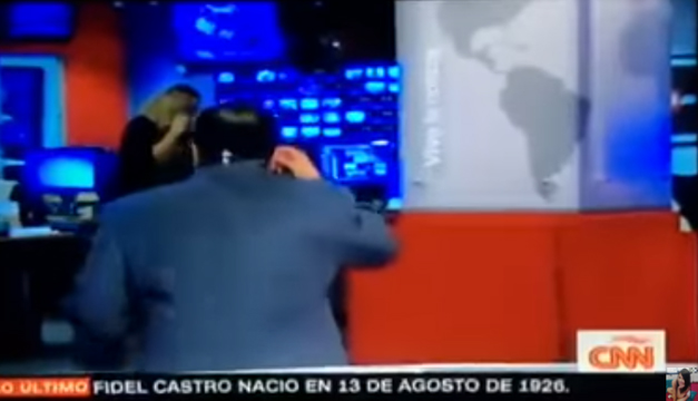 Cuando la última hora pone en jaque a los presentadores de CNN